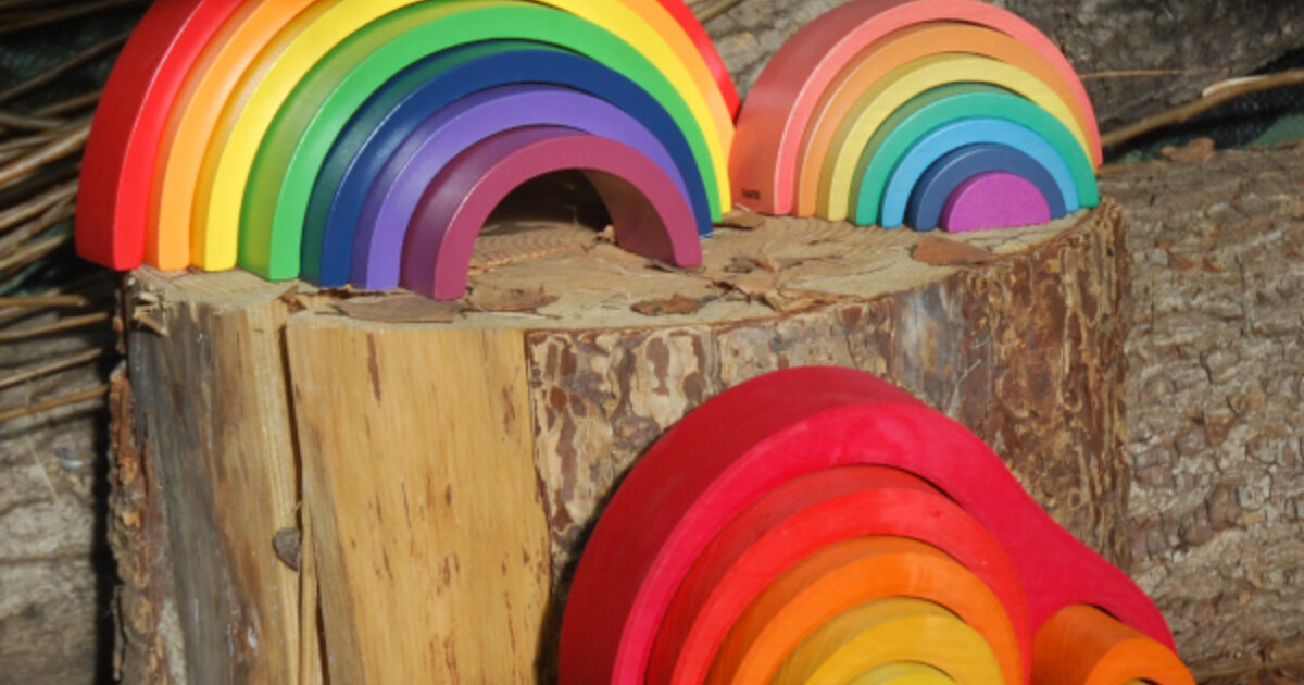 Building & Constructing | Creative Play | Muddy Faces