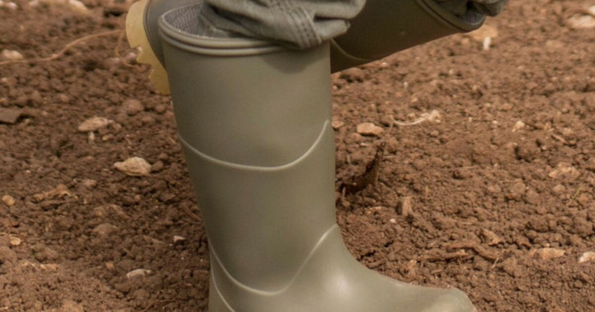 Footwear | Clothing & Footwear | Muddy Faces