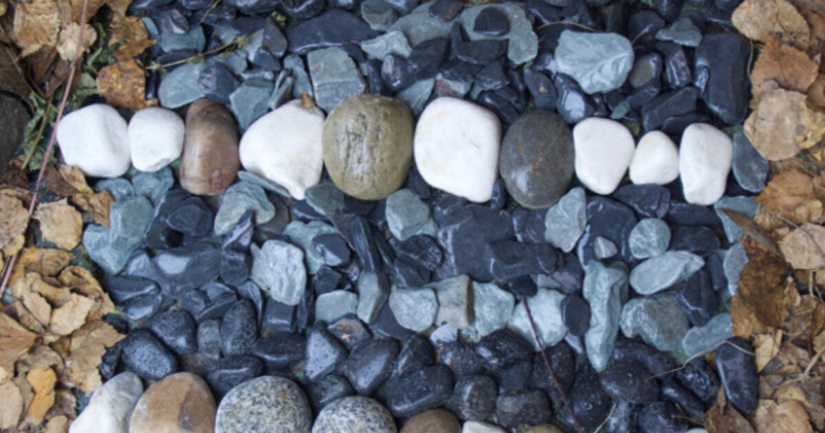 Cobbles & Pebbles | Ingredients | Muddy Faces