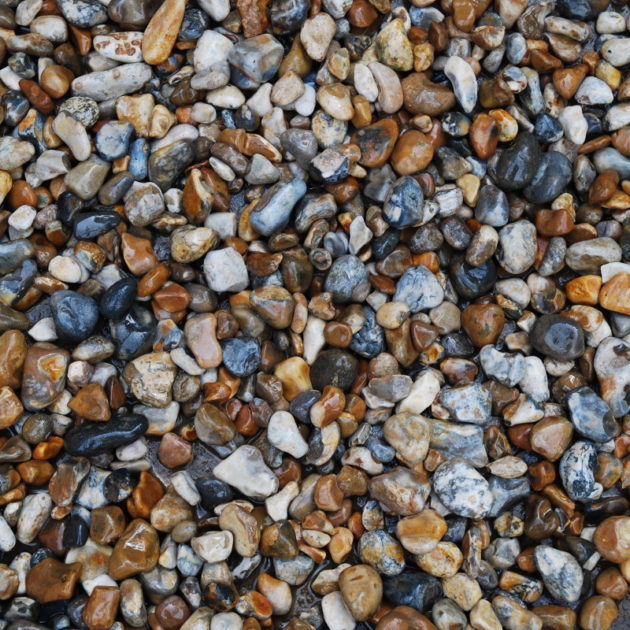 Small Beach Pebbles | Muddy Faces