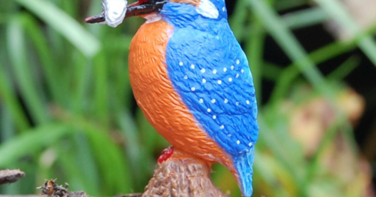 Small World Play Birds | Muddy Faces