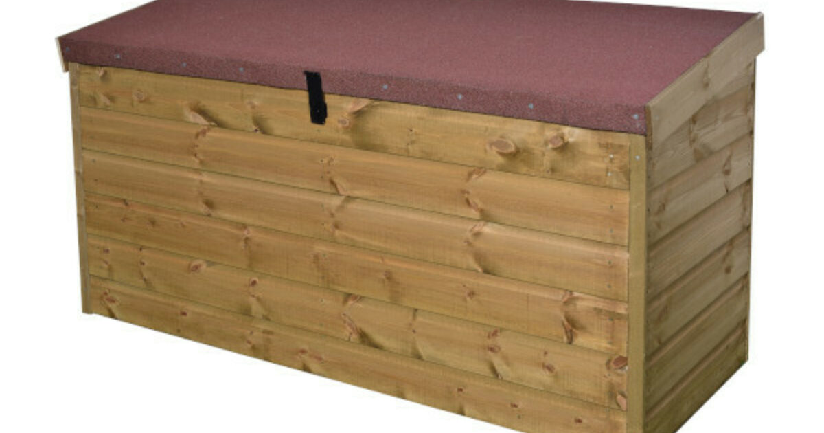 Outdoor chests store