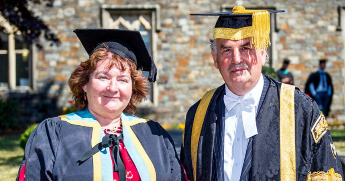 Professor Jan White | Muddy Faces