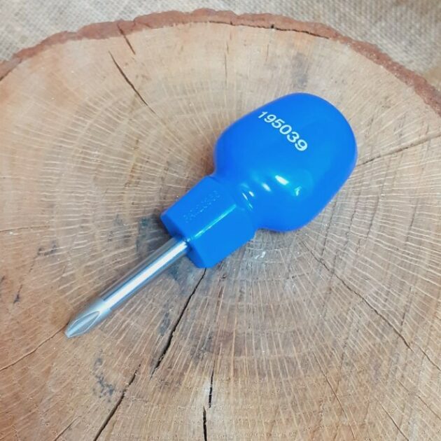 Cross Slot Stubby Screwdriver | Muddy Faces