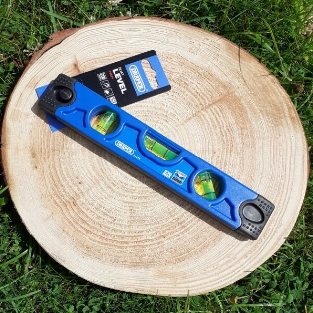 230mm Torpedo Spirit Level | Muddy Faces