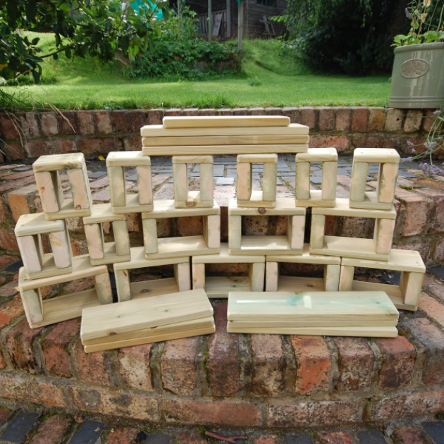 Outdoor Blocks - 28 small pieces | Muddy Faces