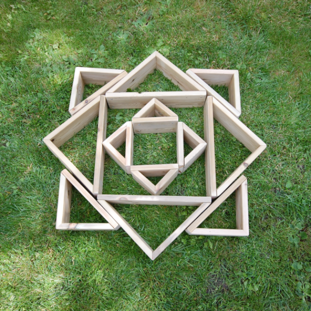 Outdoor Blocks Triangle - 20 pieces | Muddy Faces