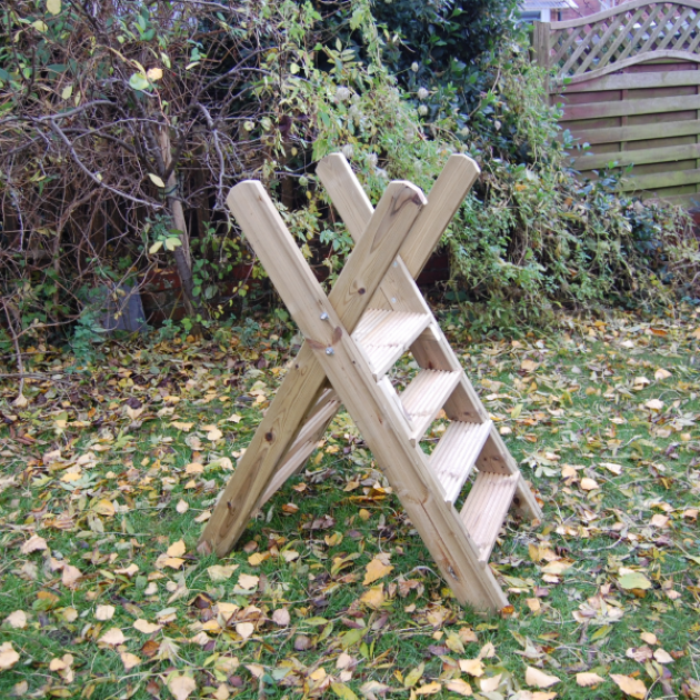 Ladder Stile & 2 Fence Panels 80cm | Muddy Faces