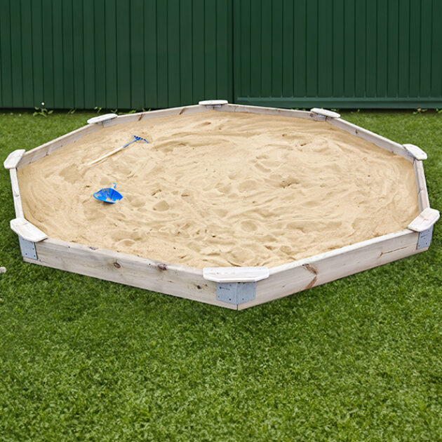 Octagon Sandpit - 300cm | Muddy Faces