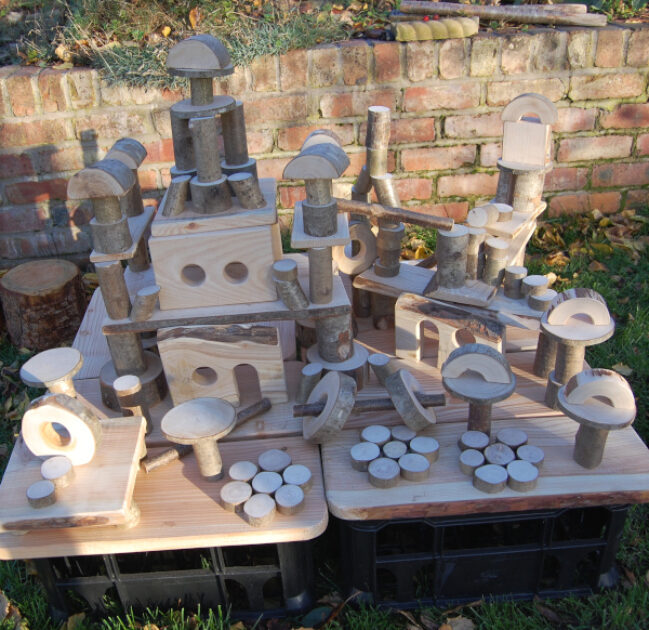 Nature Blocks - 150 pieces | Muddy Faces