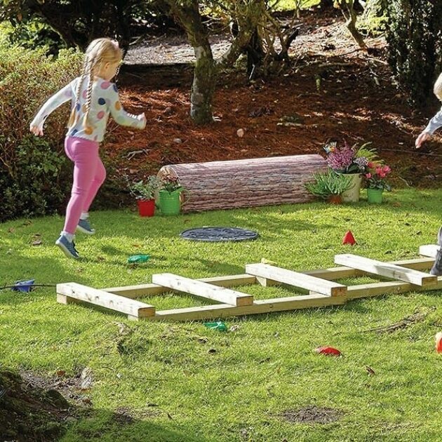 Millhouse Floor Ladder | Muddy Faces