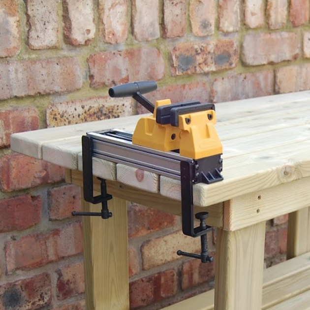 Stanley Quick Vice | Muddy Faces