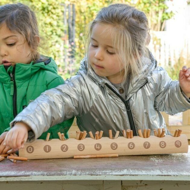 natural-counting-log-muddy-faces