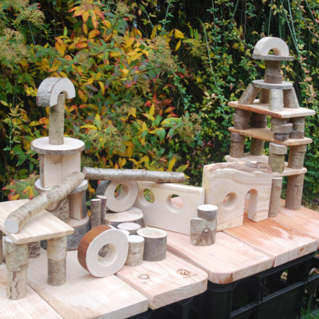 Nature Blocks - 70 pieces | Muddy Faces