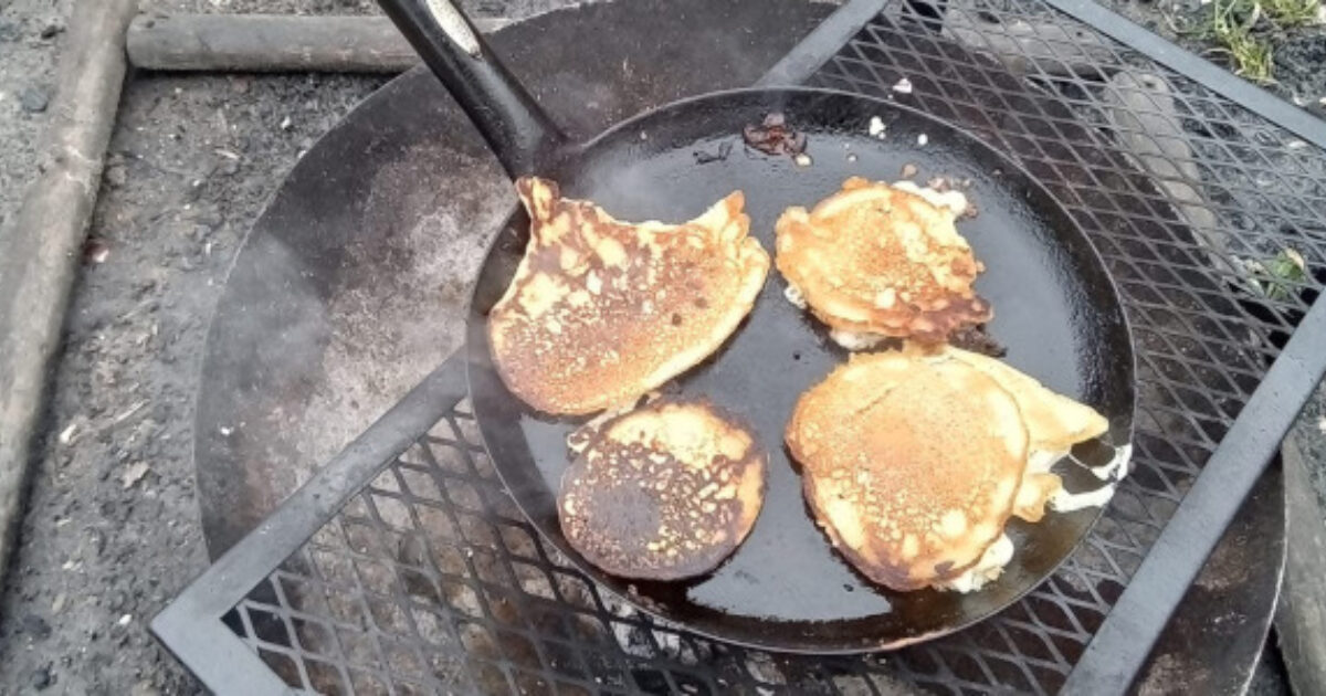 Campfire pancakes - Activities | Muddy Faces