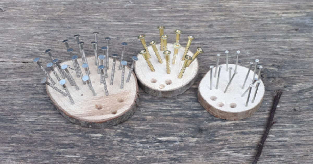 Spikey nails hedgehog - Activities | Muddy Faces