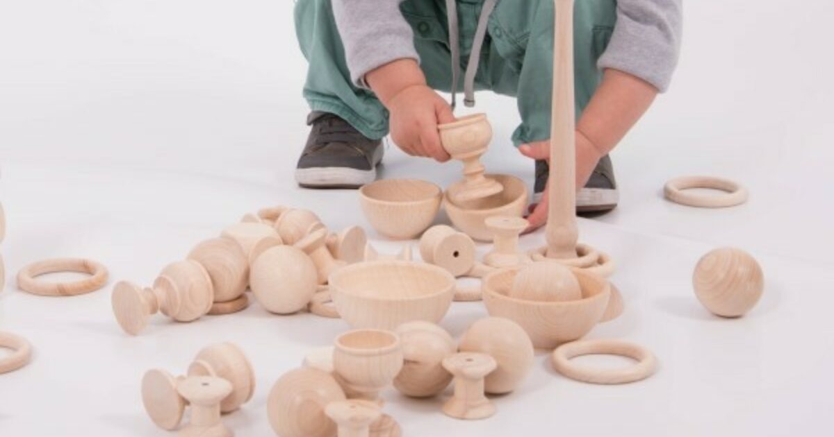 Heuristic Play | Creative Play | Muddy Faces