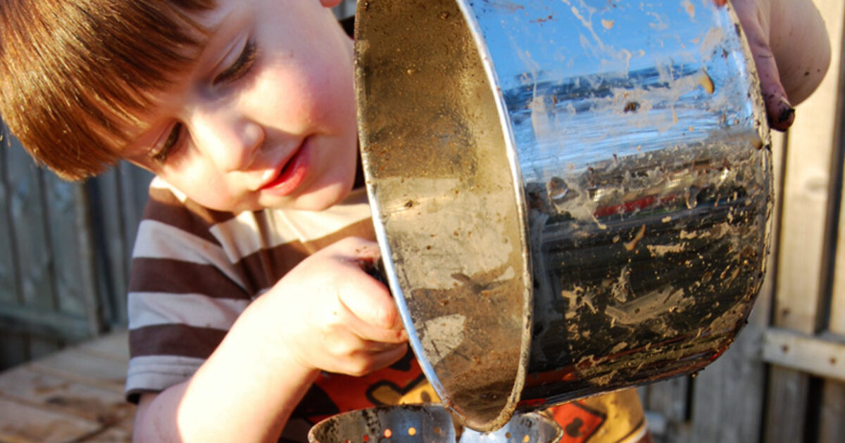 Mud Kitchen Book - Introduction | Muddy Faces
