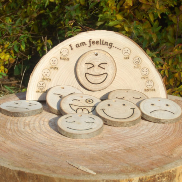 Rustic Display - Emotions | Muddy Faces