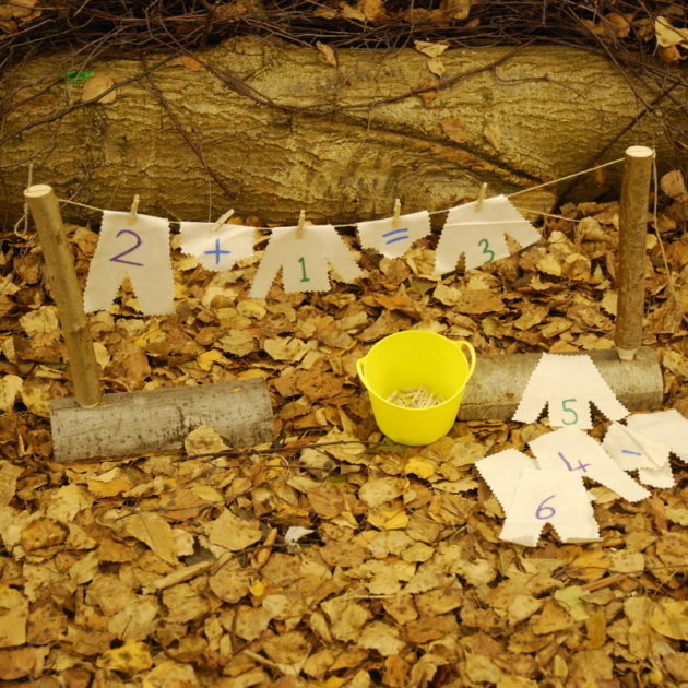 Mini Display Set | Muddy Faces