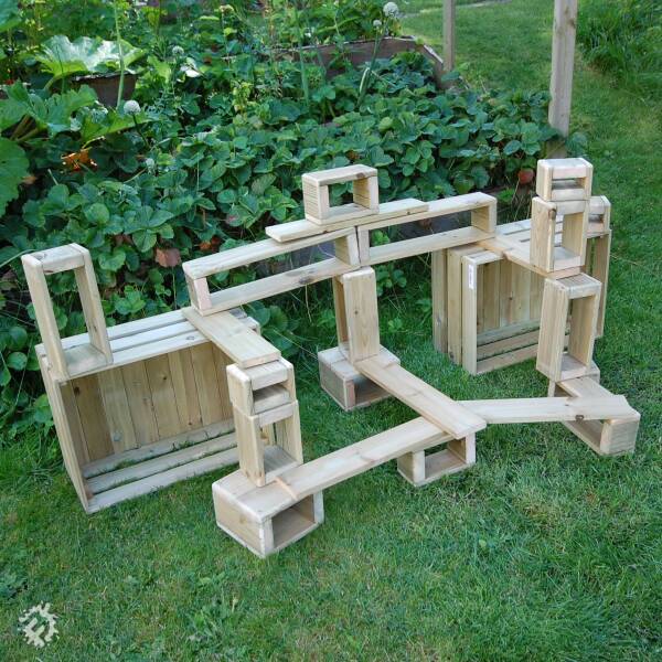 Outdoor Blocks Set - 20 Pieces | Muddy Faces